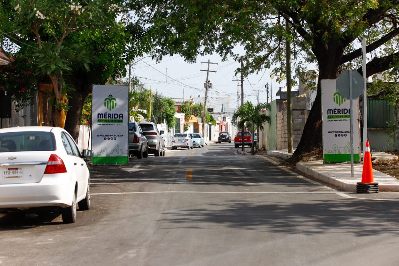 Repavimenta Cecilia Patrón calles en Mérida